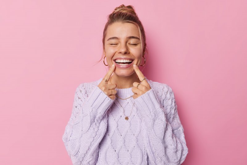 Why Are My Teeth Gray? Causes and Cosmetic Solutions - Stacy Hebert ...